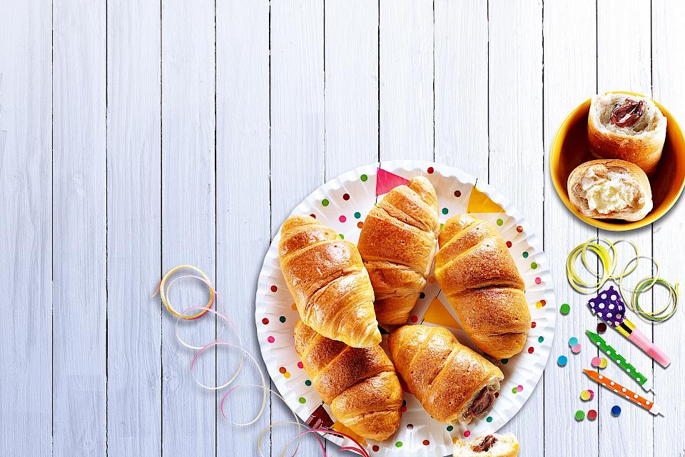 IBIS Kinder Croissants mit Nuss-Nougat-Füllung